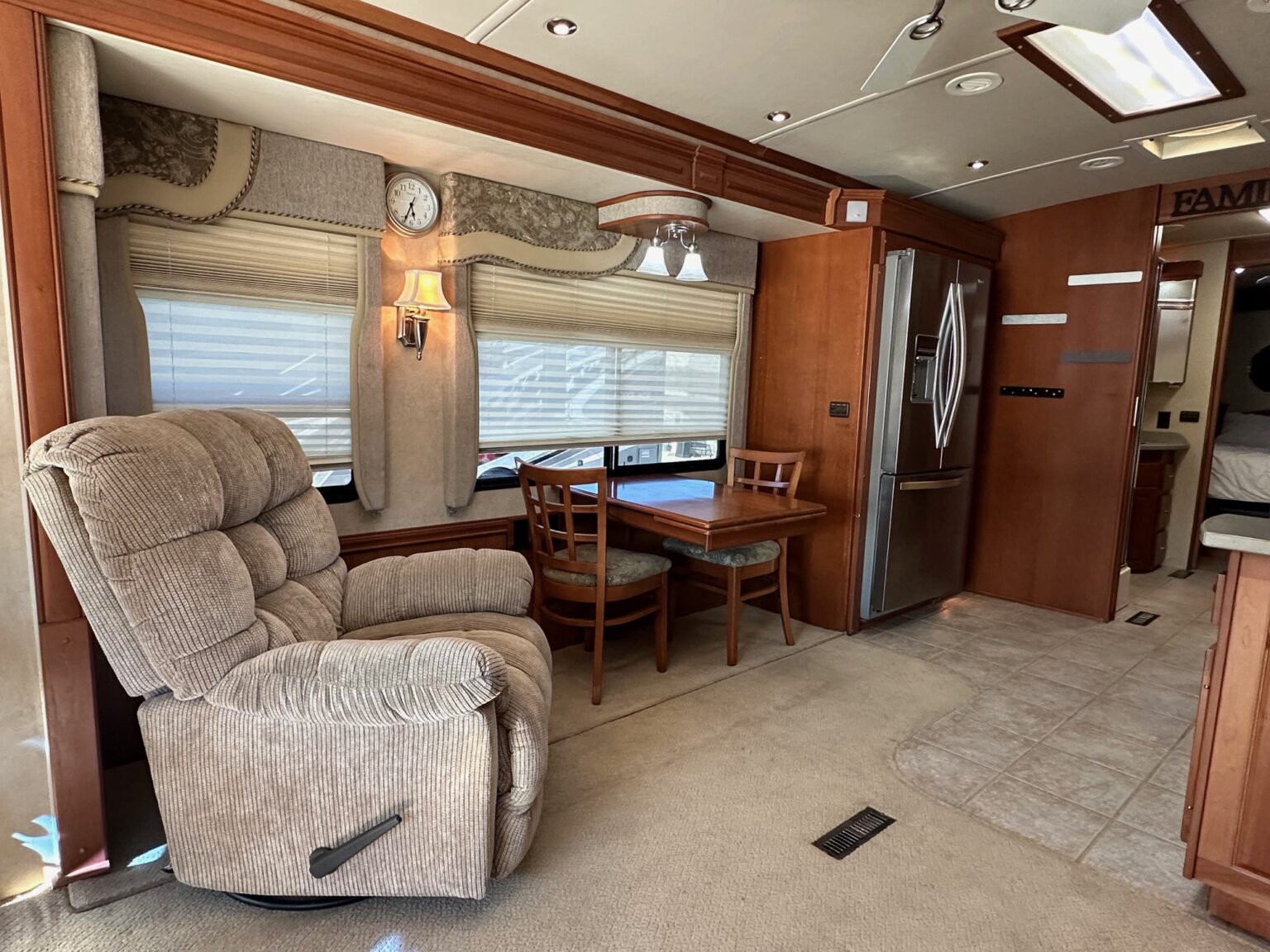 2006 Winnebago Vectra 36RD Class A Diesel Pusher Motorhome - Extra ...