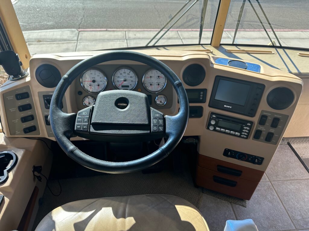 2006 Winnebago Vectra 36RD Class A Diesel Pusher Motorhome - Extra ...