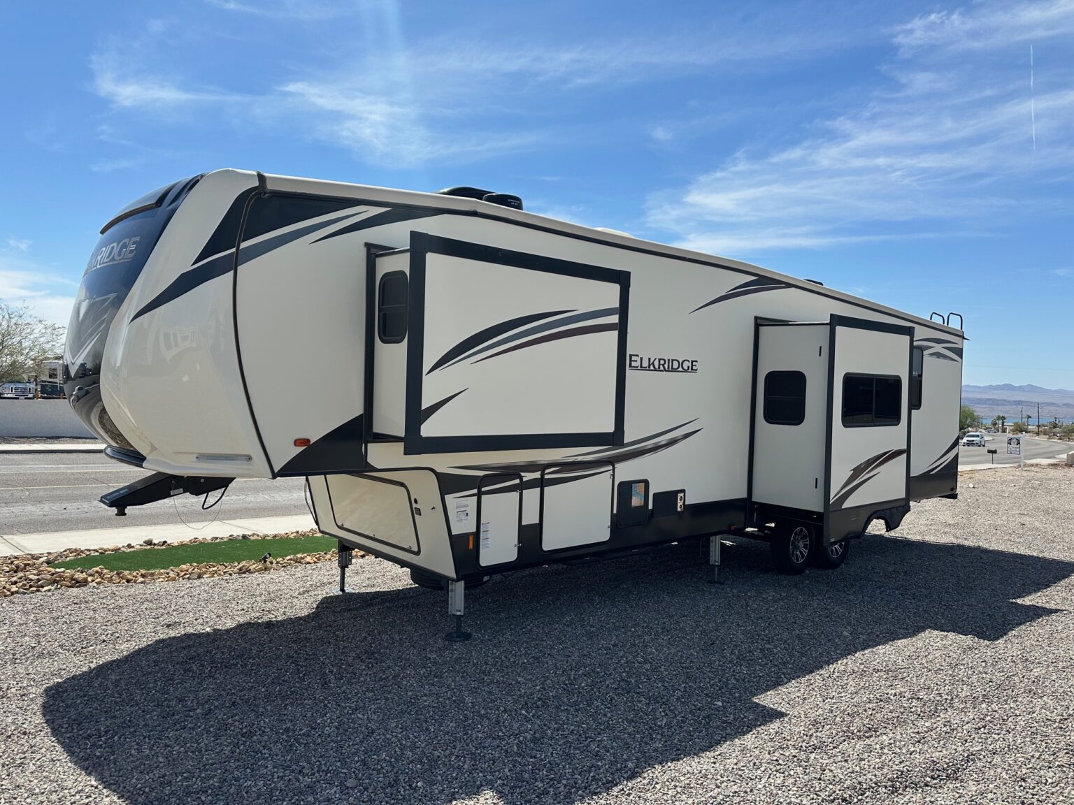 2020 Heartland Elkridge 37RK 5th wheel - ON SALE! - First Class RV & Marine