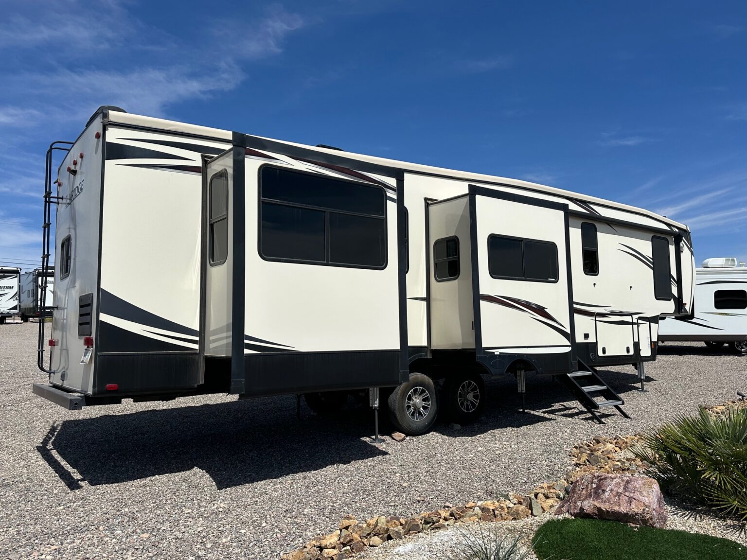2020 Heartland Elkridge 37RK 5th wheel - First Class RV & Marine