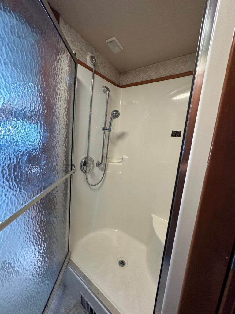 2006 Winnebago Vectra 40KD Class A Diesel Pusher Motorhome - First ...