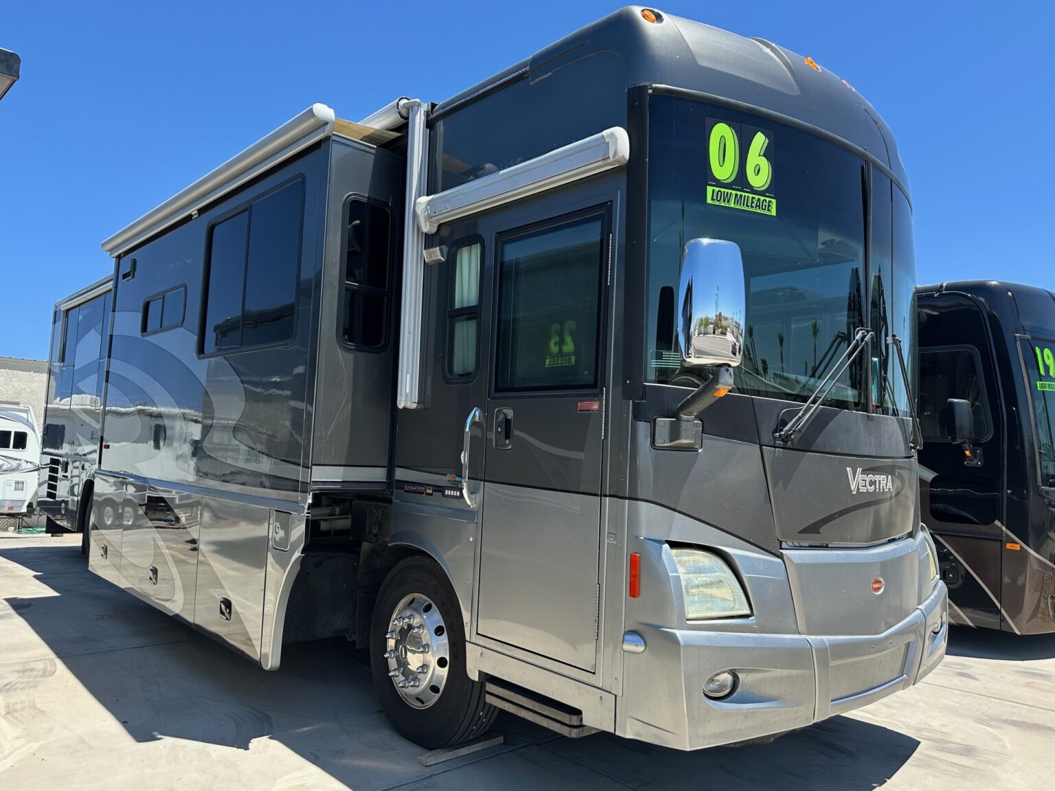 2006 Winnebago Vectra 40KD Class A Diesel Pusher Motorhome - First ...