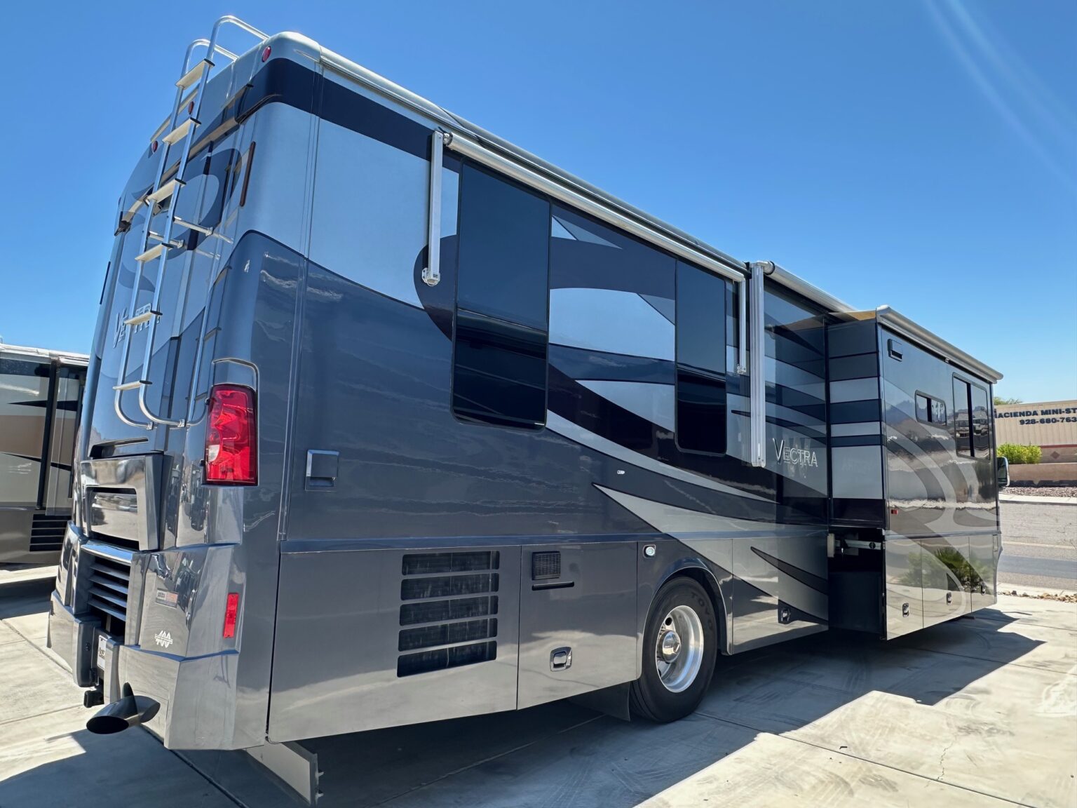 2006 Winnebago Vectra 40KD Class A Diesel Pusher Motorhome - First ...