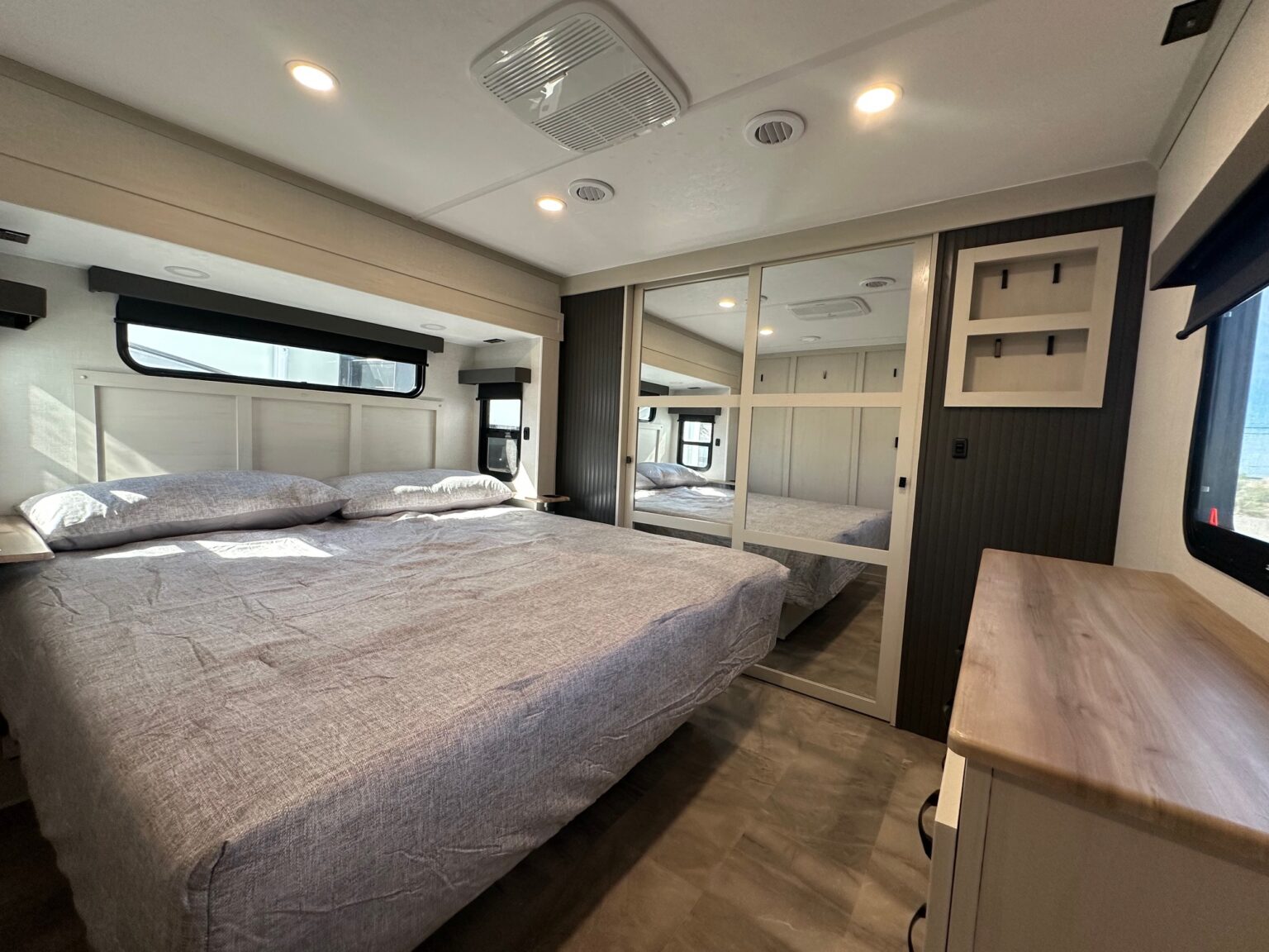 NEW 2026 Coachman Brookstone 290RL 5th Wheel - First Class RV & Marine