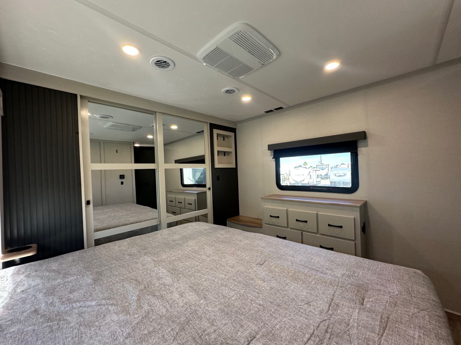 NEW 2026 Coachman Brookstone 290RL 5th Wheel - First Class RV & Marine