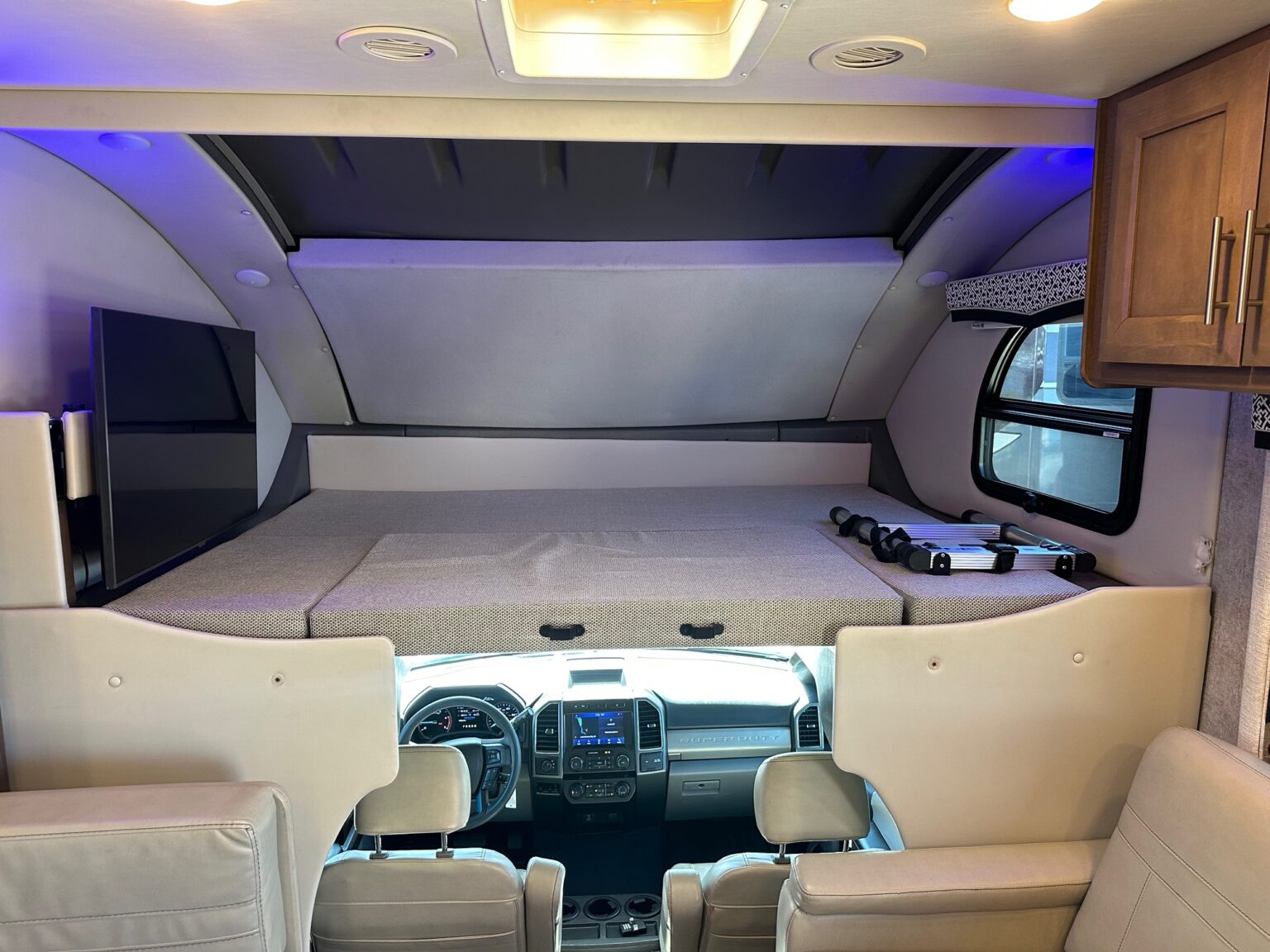 2022 Thor Magnitude RS36 Class C Diesel Motorhome - ON SALE NOW ...